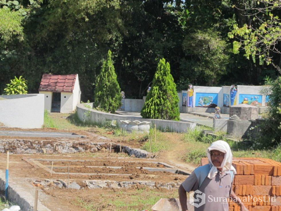 Jual Beli Lahan Makam Sentong Lama Lawang Ditengarai Ilegal | SurabayaPost