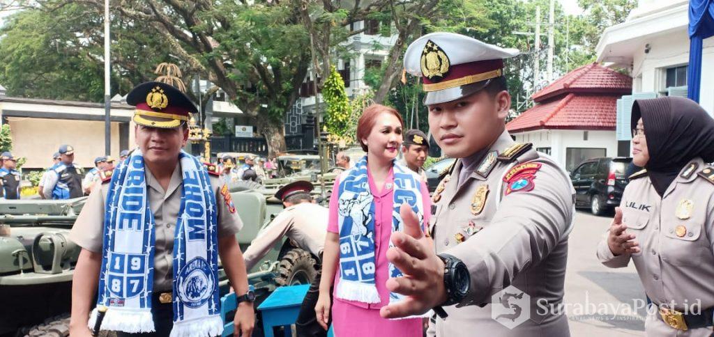 Dony Alexander Dilepas Lewat Tradisi Pedang Pora | SurabayaPost