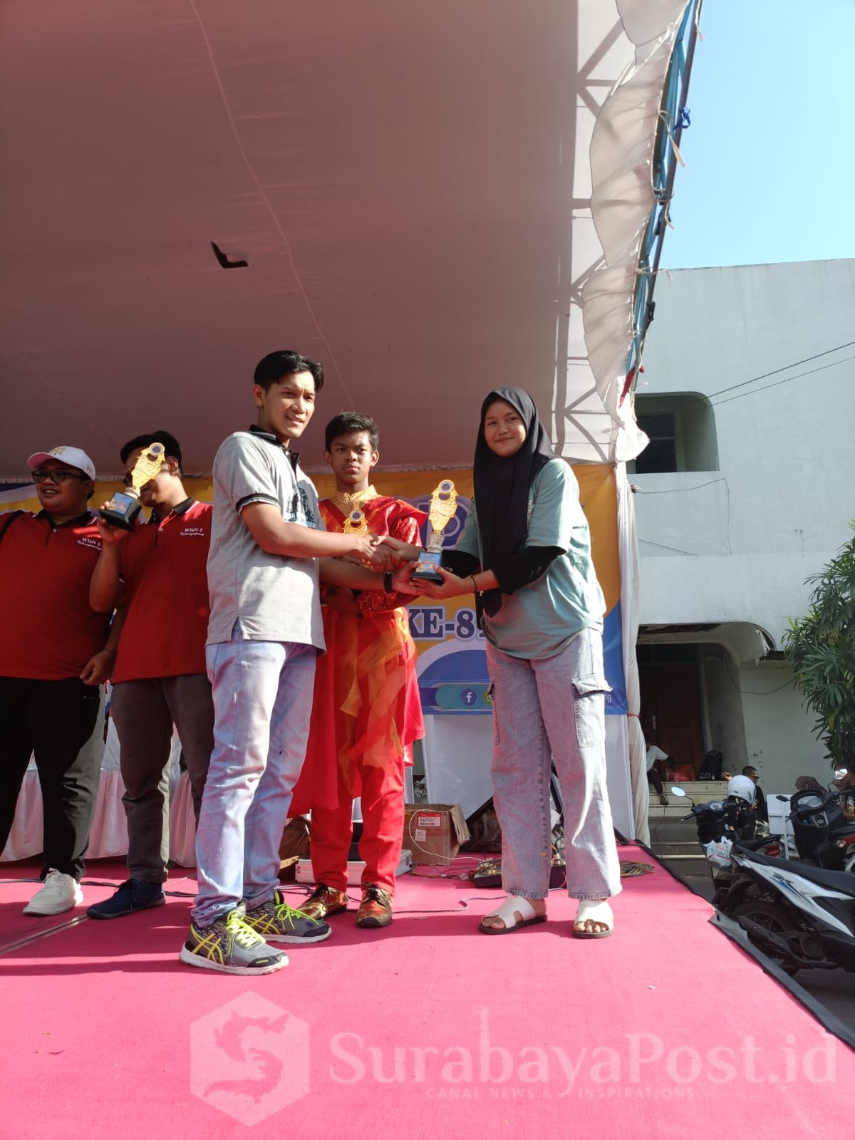 Siswinya Berhasil Meraih Medali Emas Dan Perak, Kasek SMPN 2 Gondang : Kami Mulai Bentuk ...