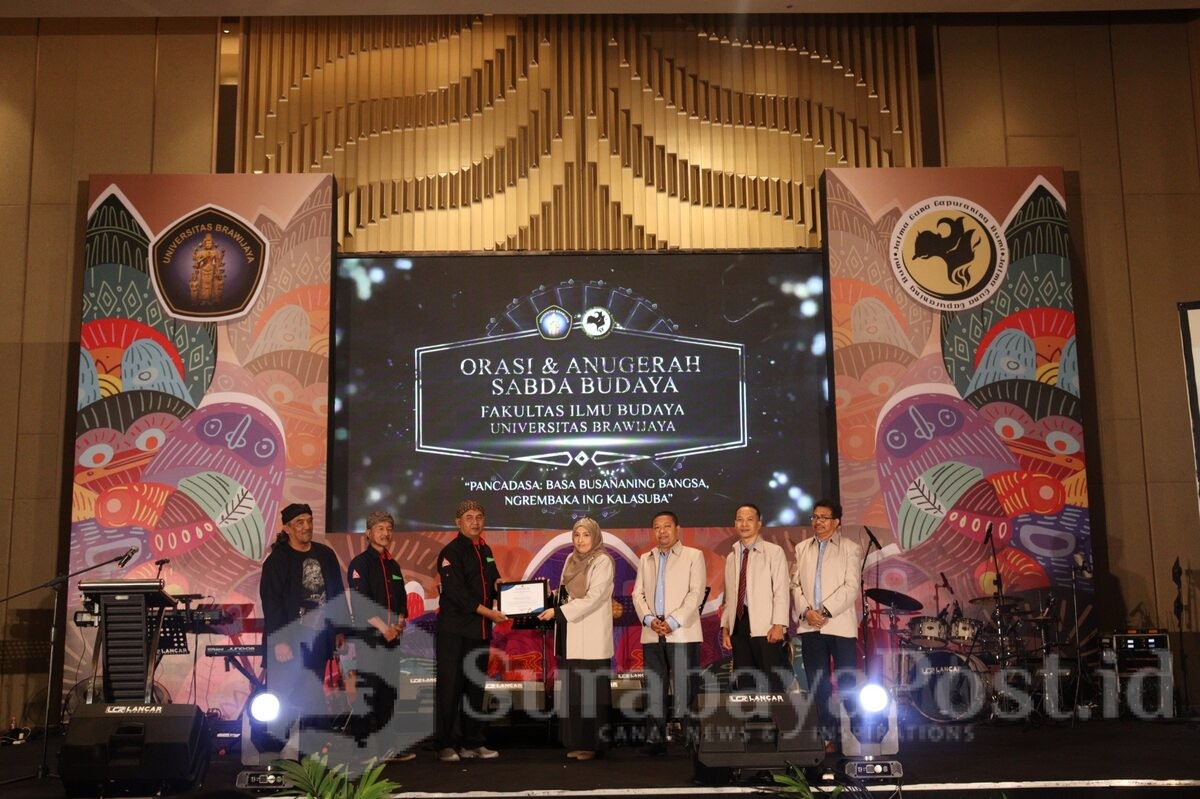 Dies Natalis Ke-15, FIB UB Berikan Tujuh Penghargaan Melalui Anugerah ...