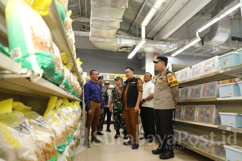 Pj. Wali Kota Malang Tinjau Stabilitas Harga Bahan Pokok dan Kesiapan Logistik Pilkada Kota ...